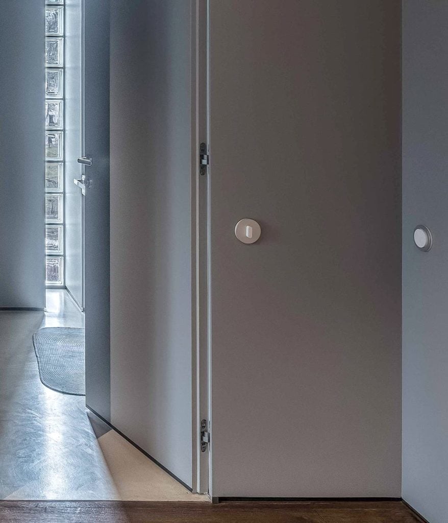 R.Classic Pure Black - Swtch